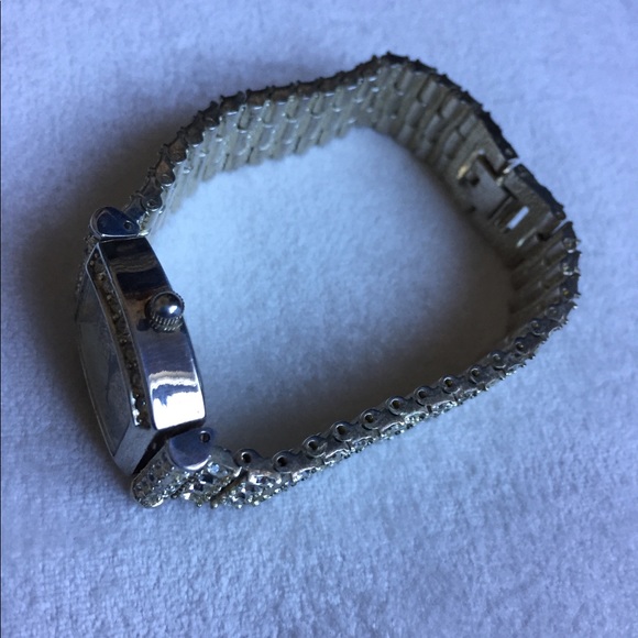 Geneva Elite | Jewelry | Vintage Geneva Elite 05 Pave Rhinestone Watch ...